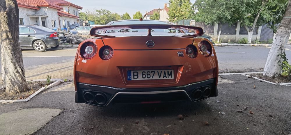 Nissan GTR R35 2017 Black Edition Rosu • OLX.ro
