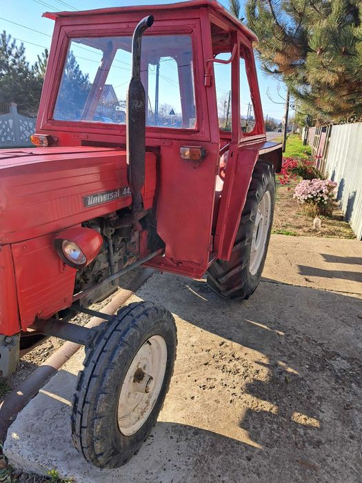 UTB Tractor U445 si U650 Focsani • OLX.ro