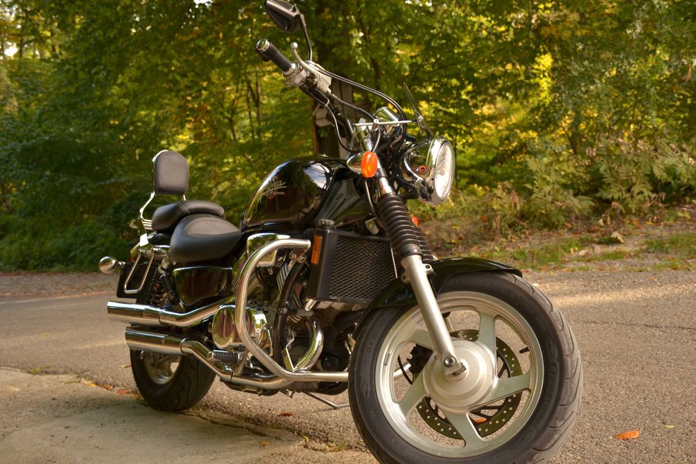 Honda Magna VF 750C (nu Vulcan, Drag Star, Intruder) Focsani • OLX.ro