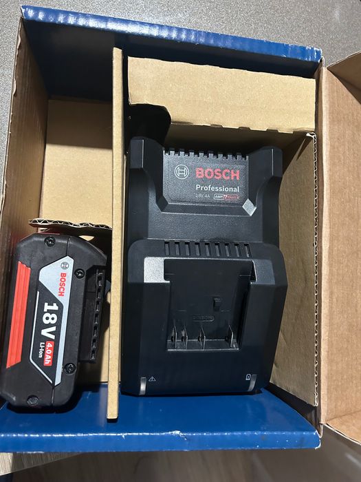 Bosch зарядно + батерия 18V 4Ah Li-lon гр. Бургас Изгрев • OLX.bg