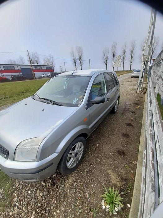 Vand masina Ford fusion Iasi • OLX.ro