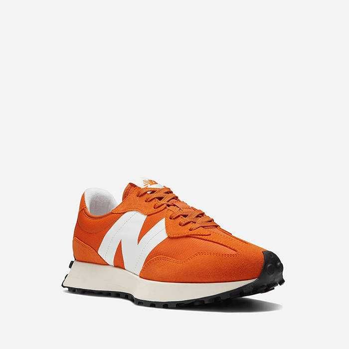 New Balance 327 nou in cutie marimea 42,5 europa sau 9 usa Iasi • OLX.ro