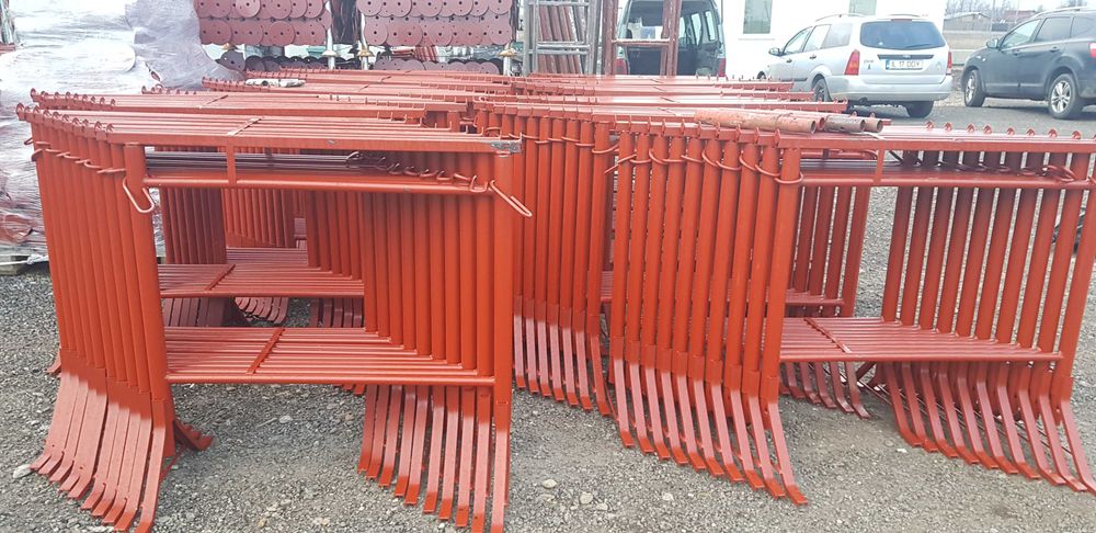 Capre zidarie, schela interior, cavaleti constructii Bucuresti Sectorul ...