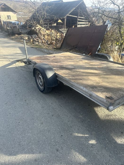 Remorca / platforma 1350kg Valeni-Dambovita • OLX.ro