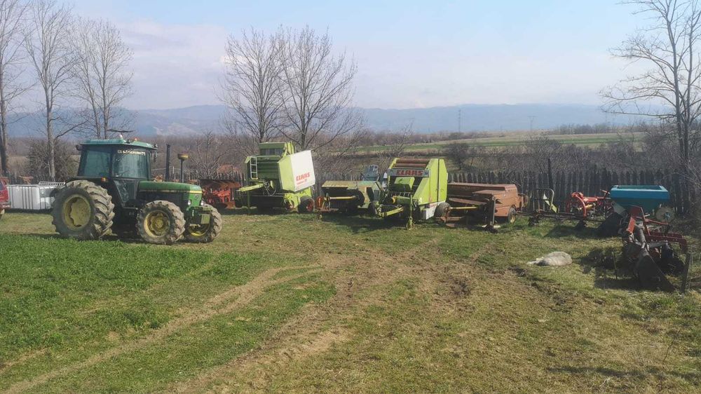 Tractor John Deere Presa Claas plug coasa international new holland Pui ...