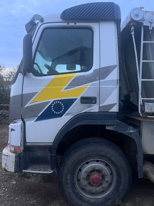 Autobasculanta Volvo fm12 8x4 Corod • OLX.ro