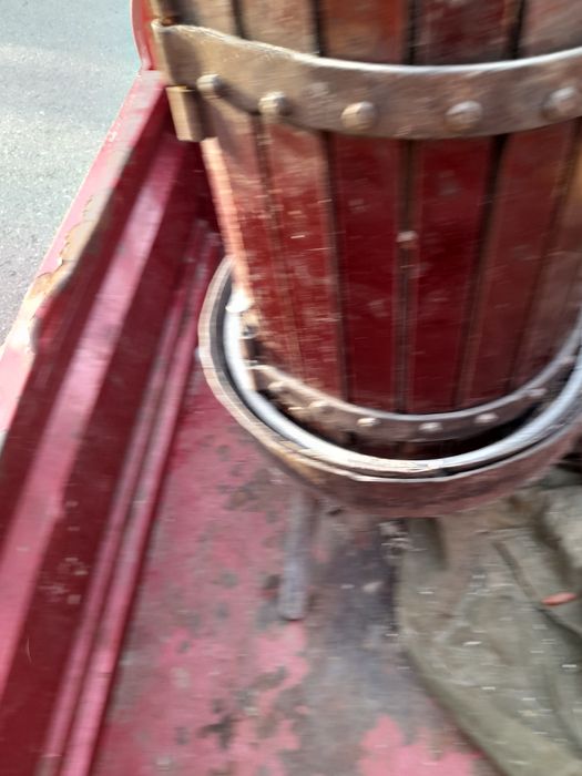 Presa de struguri in stare perfecta Adjudeni • OLX.ro