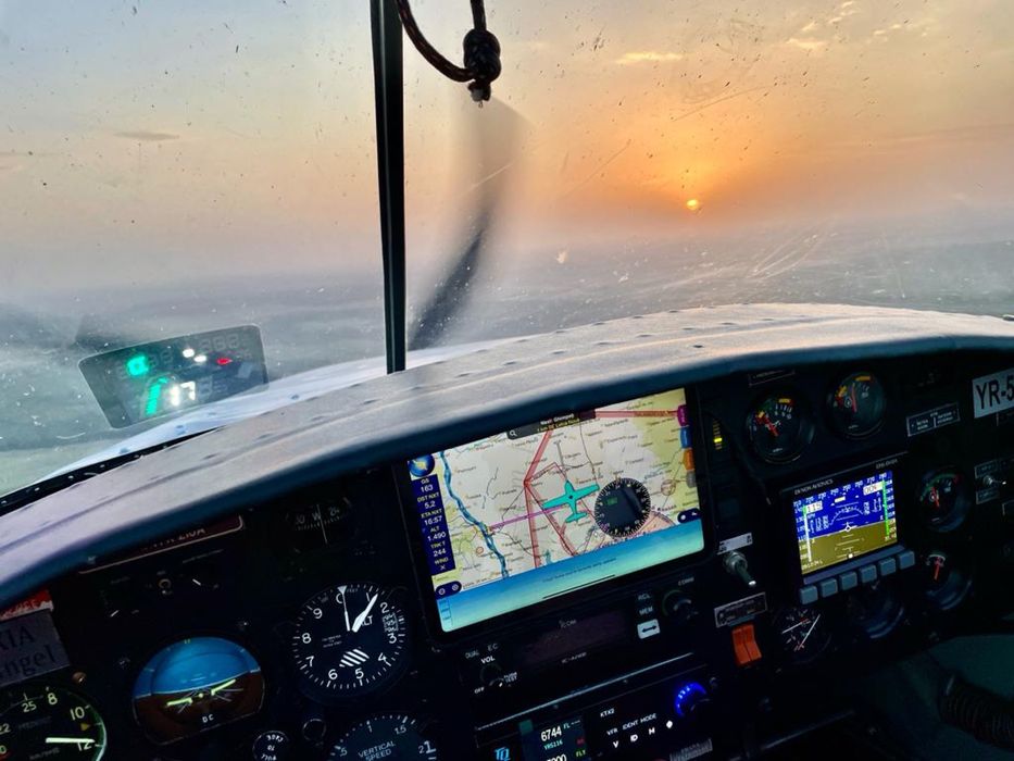 Zbor prezentare avion usor Bucuresti Sectorul 6 • OLX.ro