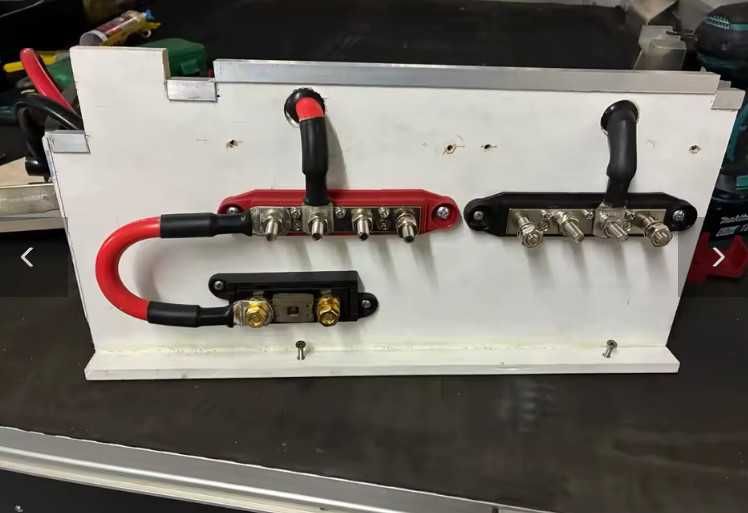 Busbar baterii M8 4 Posturi 250A Bucuresti Sectorul 6 • OLX.ro