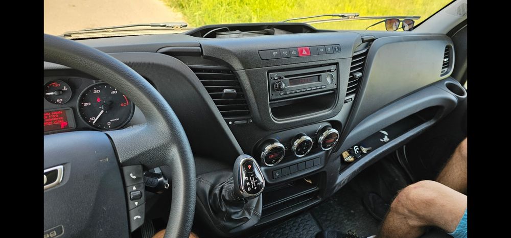 Închiriez Microbuz / Dubă Iveco Daily 2019 Timisoara • OLX.ro