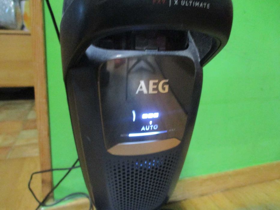Aspirator aeg/electrolux cu acumulator/baterie Cluj-Napoca • OLX.ro