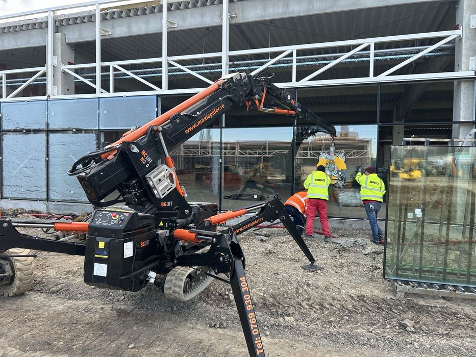 Inchiriez macara sticla spider Bucuresti Sectorul 1 • OLX.ro