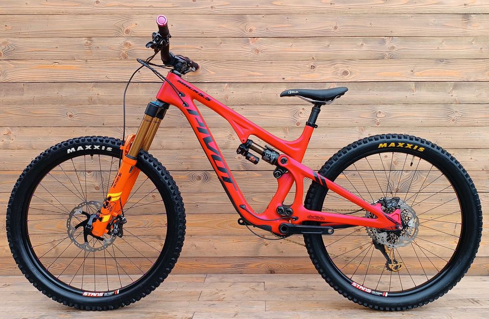 Bicicleta second hand Enduro PIVOT MACH 5.5 rosu, carbon, marime M ...