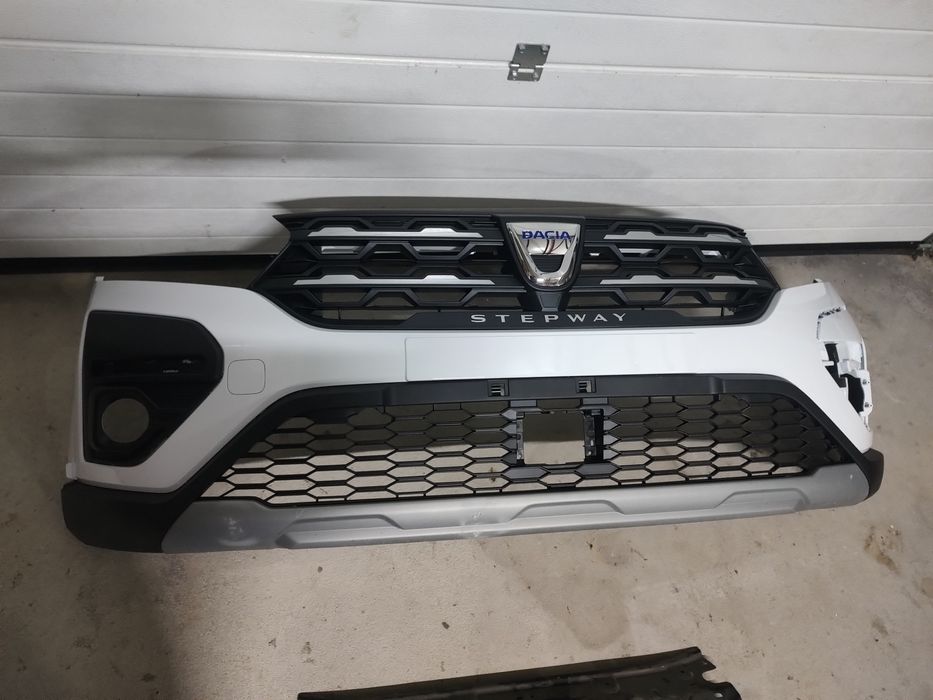 Bara fata Sandero stepway alba 2021-2022 scut bara, trager ,traversa Bascov • OLX.ro