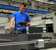 Service: reparatii modernizari intretinere CNC masini comanda numerica ...