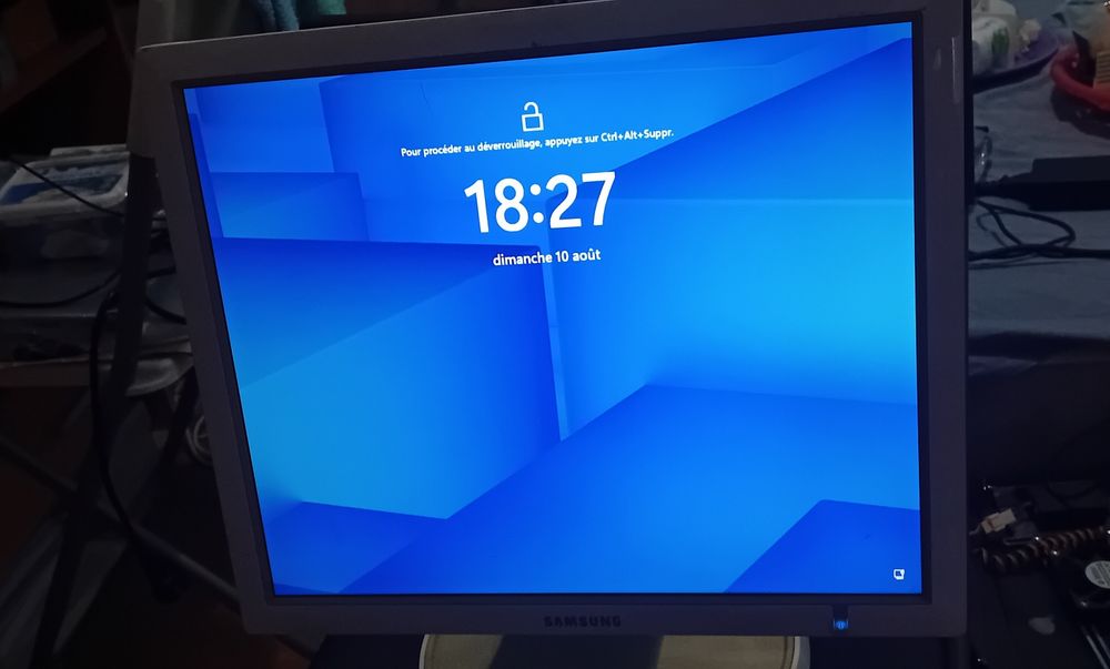 Samsung SyncMaster monitor Bucuresti Sectorul 2 • OLX.ro