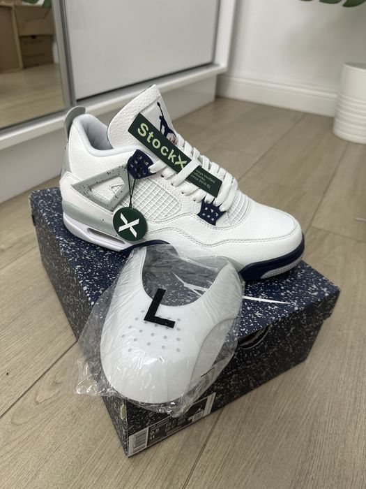 Jordan 4 navy blue+CADOU tag uri stockX si shields Ciorogarla • OLX.ro