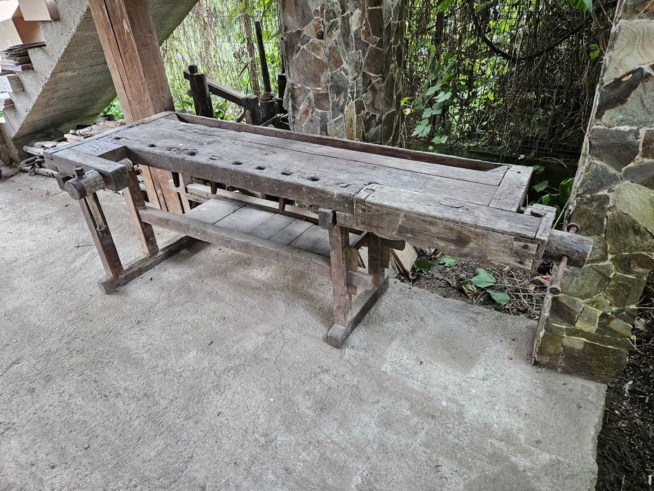 Mehei / masa de tamplarie antica Jibou • OLX.ro