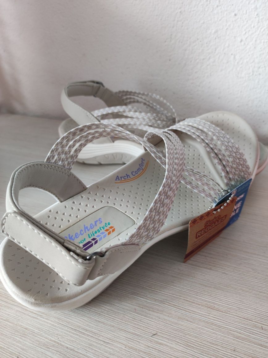 Сандали и обувки скечърс skechers 38 гр. Варна м-т Прибой • OLX.bg