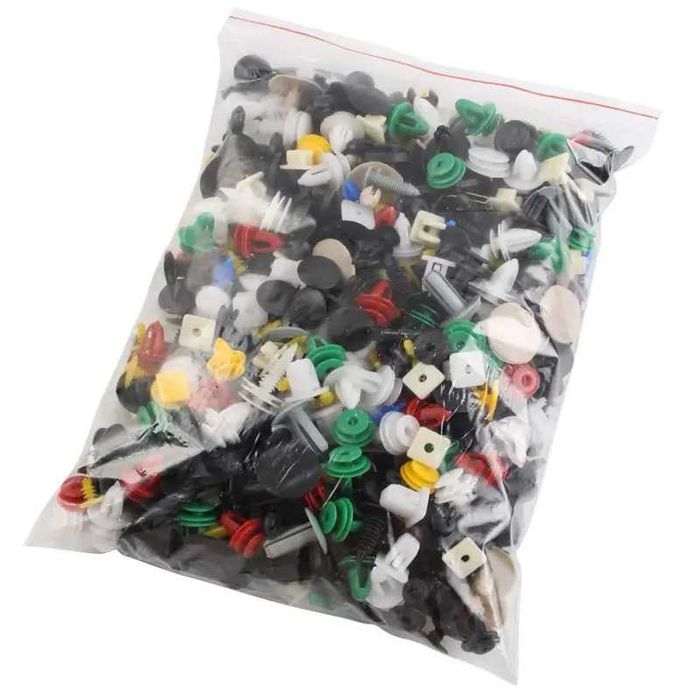 Set 500 cleme clipsuri fixare prindere auto plastic metalice universal ...