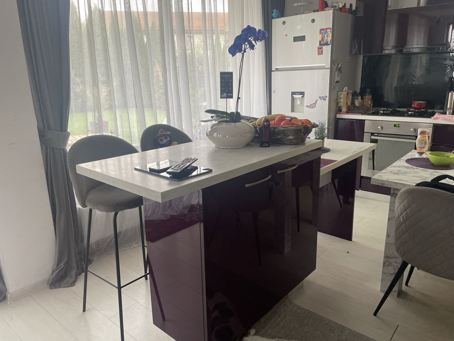 Masa bucatarie tip insula Ghimbav • OLX.ro