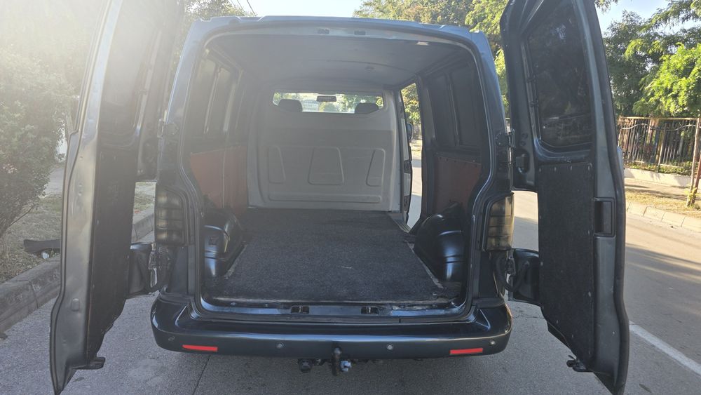 Volkswagen Transporter T5 * An 2008 * 2.5 TDI * 2 Locuri * Extralung ...