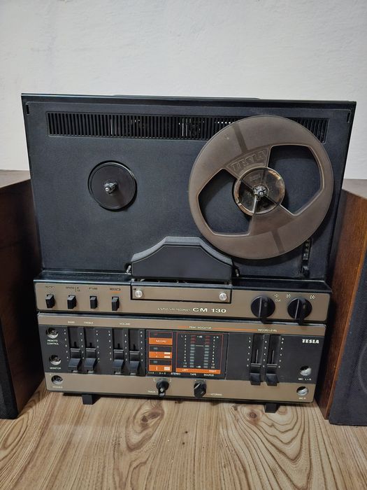 Magnetofon TESLA CM-130 Estelnic • OLX.ro