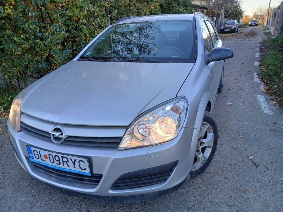 Opel Astra H, 1.7, Clima, Mai duce cativa ani buni. Are multe dotari ...