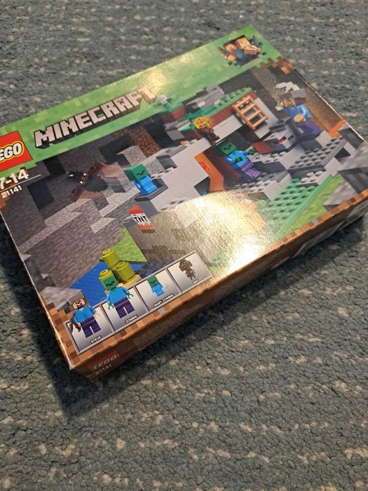 Set Complet Lego Minecraft, Varsta 7 - 14 ani, Cod 21141 Bucuresti ...