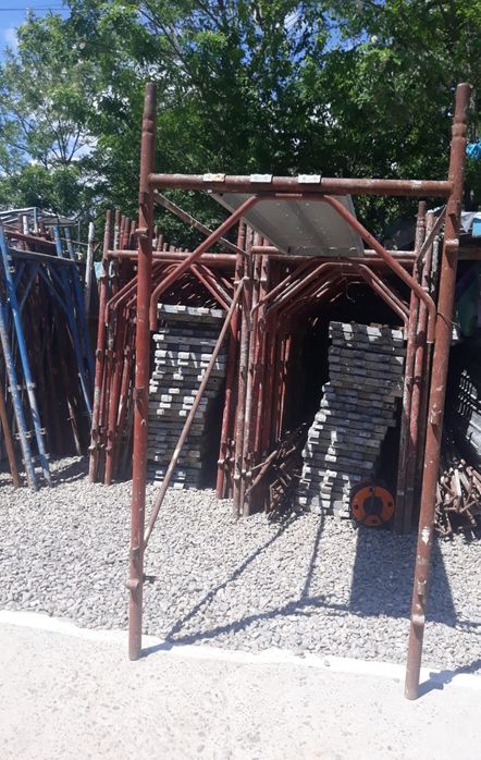 Schela metalica italiana Ilfov Popesti-Leordeni • OLX.ro