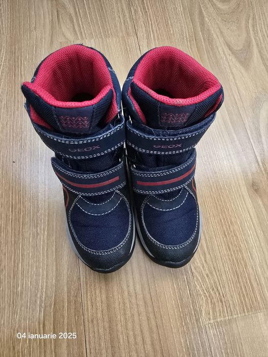 Ghete Geox nr 28 copii în stare excelenta Campina • OLX.ro