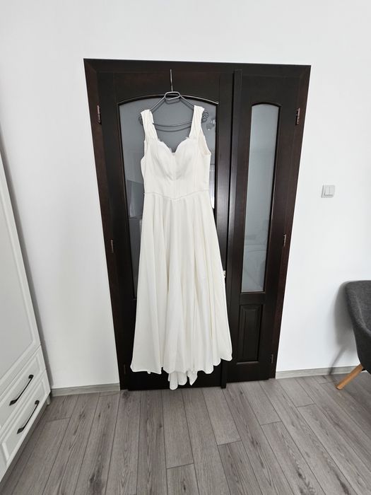 Rochie mireasa marimea 48 Orastie • OLX.ro