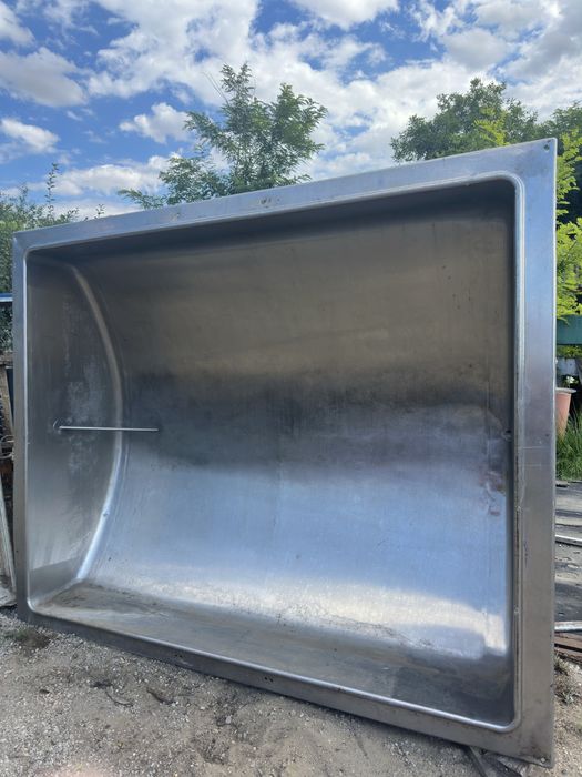 Bazin Inox de 2 mm grosime Sendreni • OLX.ro