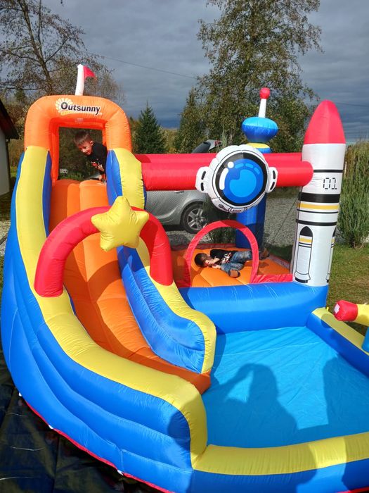 Tobogan gonflabil Avrig • OLX.ro