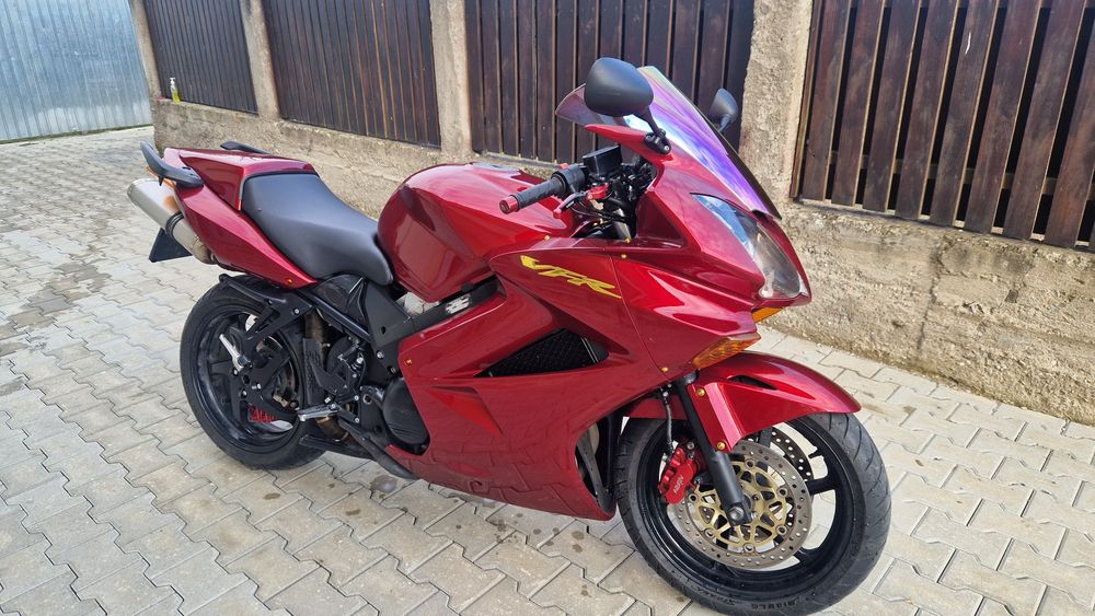 Honda vfr 800 vtec Brasov • OLX.ro