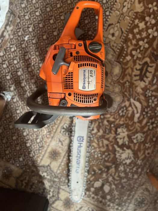 Husqvarna 135 дребни външни забележки гр. София Военна рампа • OLX.bg