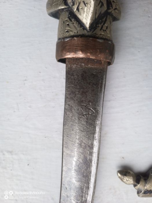 Pumnal Arab vechi cu teaca are tais Timisoara • OLX.ro