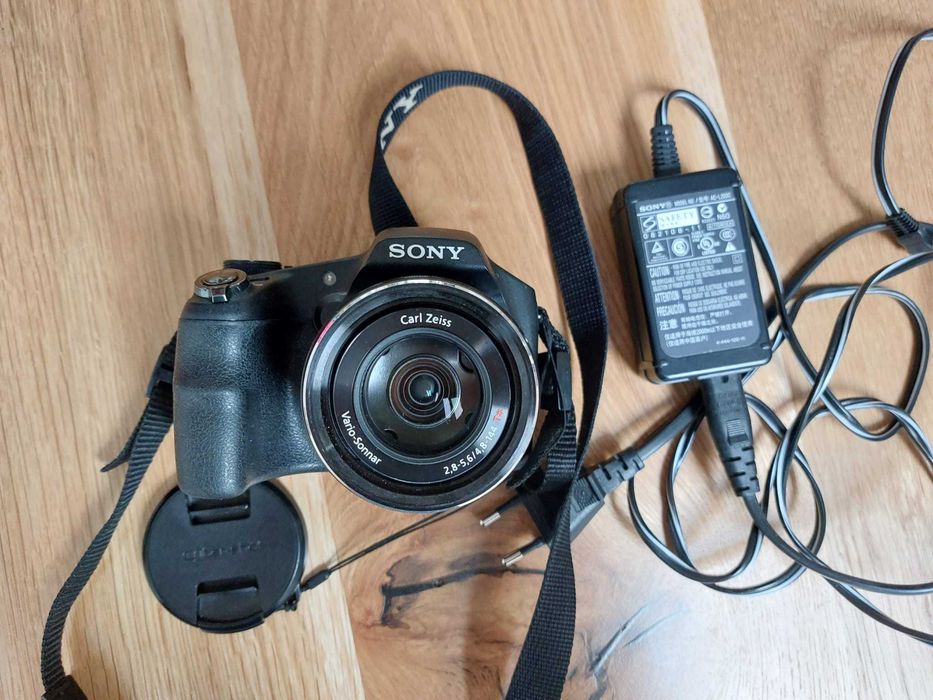 Aparat foto digital Sony Cyber-shot DSC-HX200V, 18.2MP, FullHD, Black Prejmer • OLX.ro