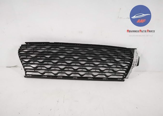Grila Centrala Inferioara originala Dacia Duster 2 [2018 - 2022] Glina • OLX.ro