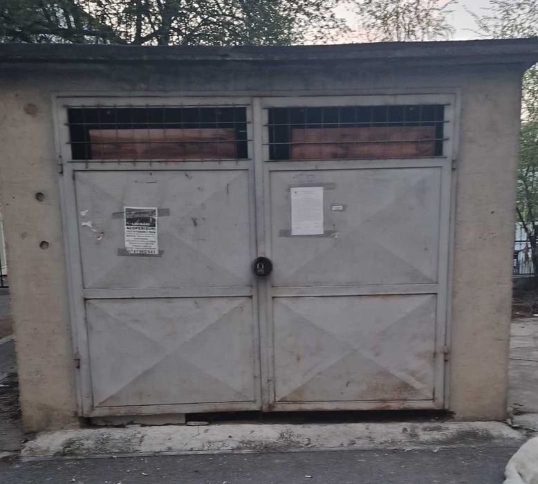 Vand Garaj beton 16 mp. Se ridica din Marasti (fara transport) Cluj ...