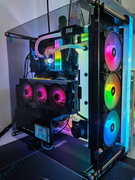 Vand Calculator Pc + Monitor/ Ultra gaming Oradea • OLX.ro