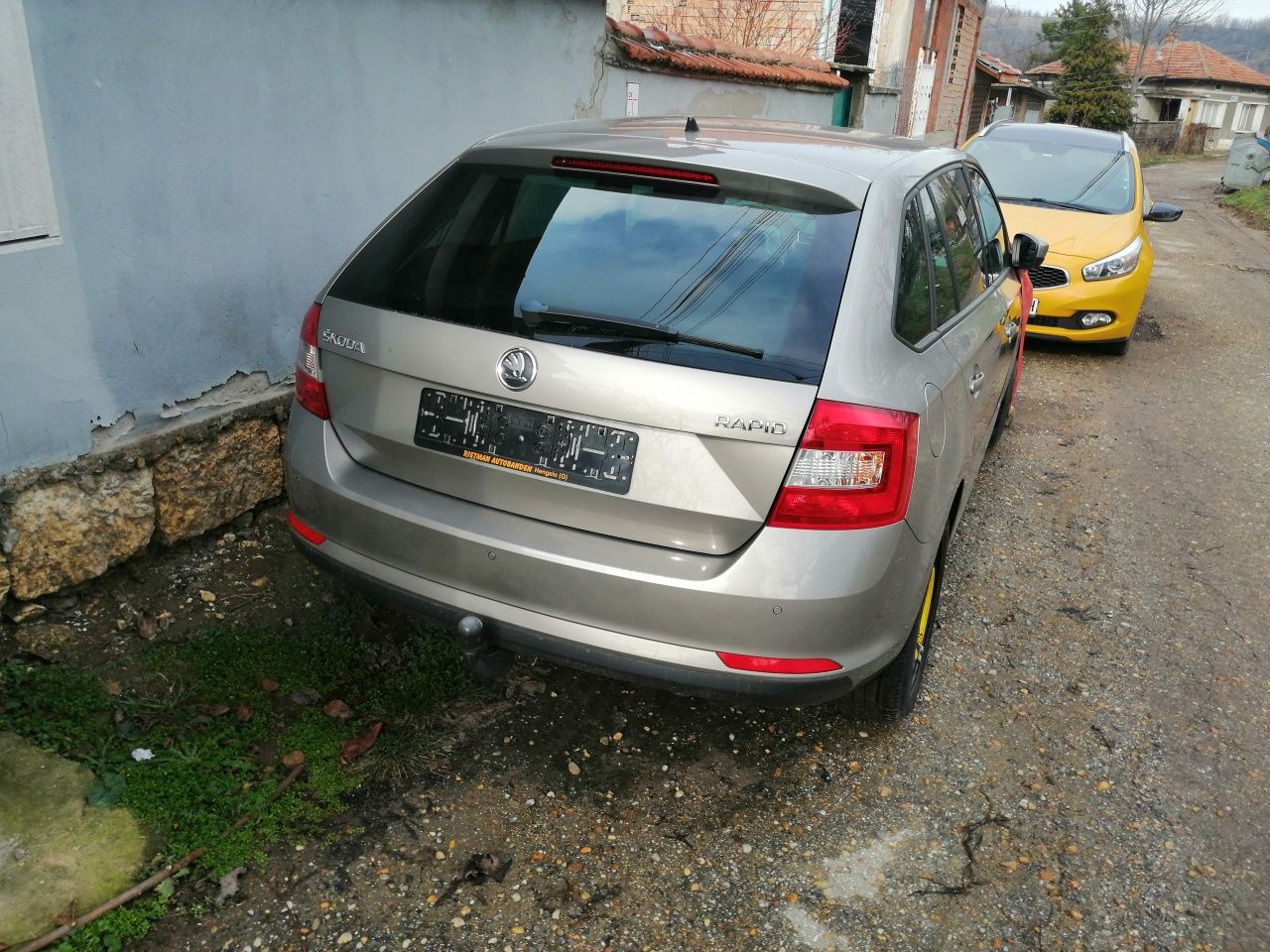 Шкода рапид на части гр. Русе Чародейка - Север • OLX.bg