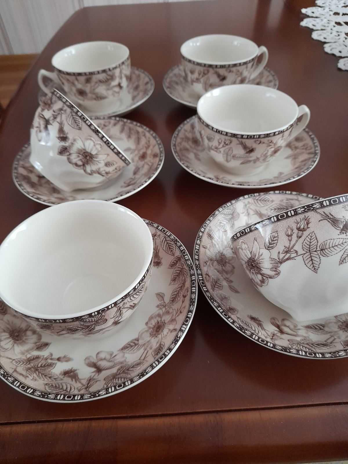 Сервиз розови чинии - 18 бр. Luminarc гр. София Горубляне • OLX.bg