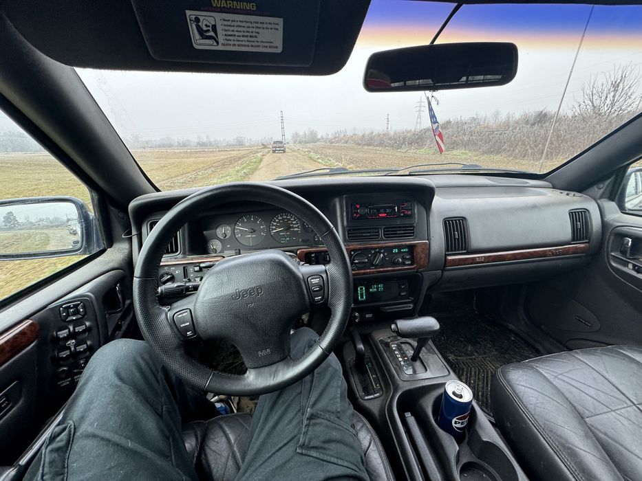 Schimb / Jeep Grand Cherokee ZJ 5.2 V8 Autoutilitara 4 locuri Drobeta-Turnu Severin • OLX.ro