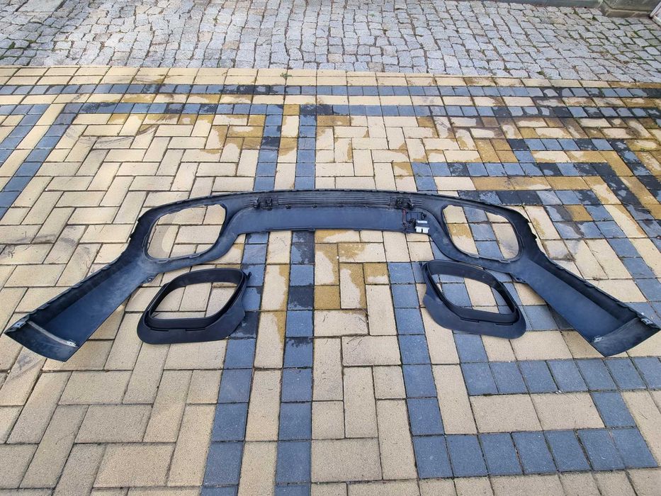 Задна броня за Porsche Panamera 971 с дифузьор, пластмаси и датчици гр ...