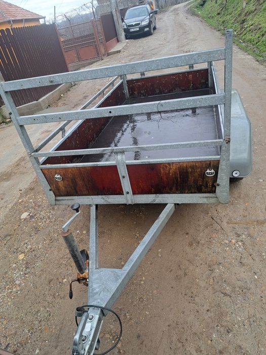 Vând remorca auto 750 cu 2 axe Luminile • OLX.ro