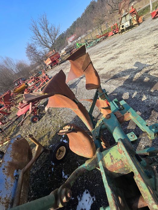 Plug in tiranti la tractor REVERSIBIL mecanic fara cilindru 2 brazde ...