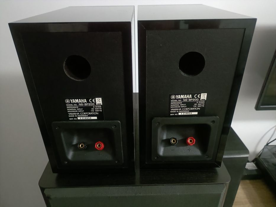 Yamaha NS BP 200 boxe de raft black piano, sunet foarte bun! Craiova ...
