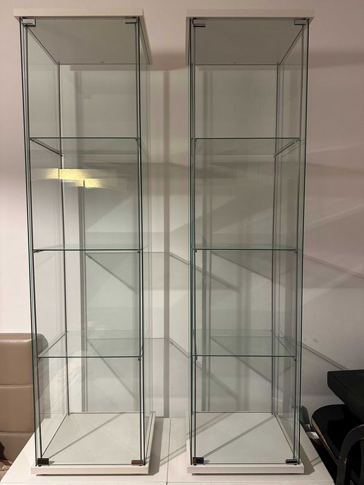 Шкаф стъклена витрина Detolf IKEA гр. София Дианабад • OLX.bg
