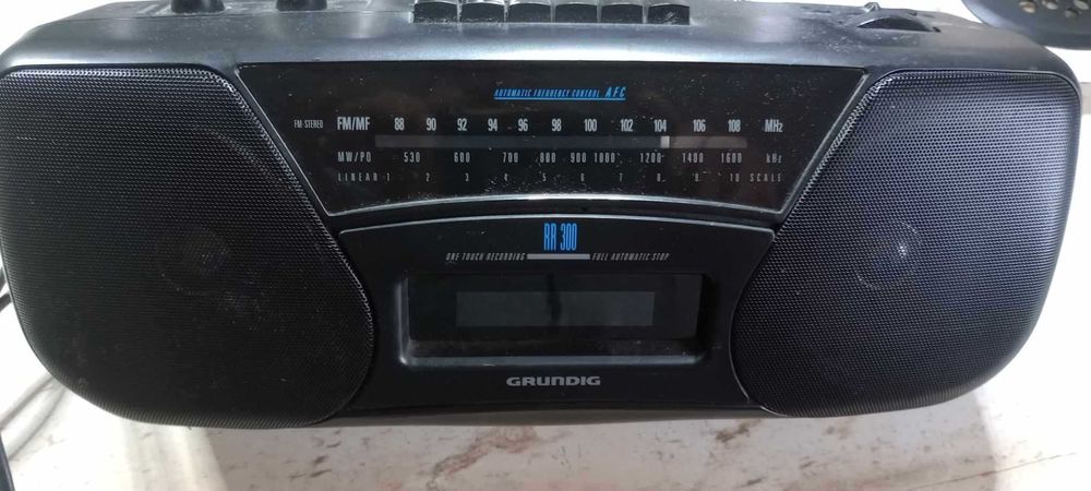 Radiocasetofon Grundig RR 300 Arad • OLX.ro
